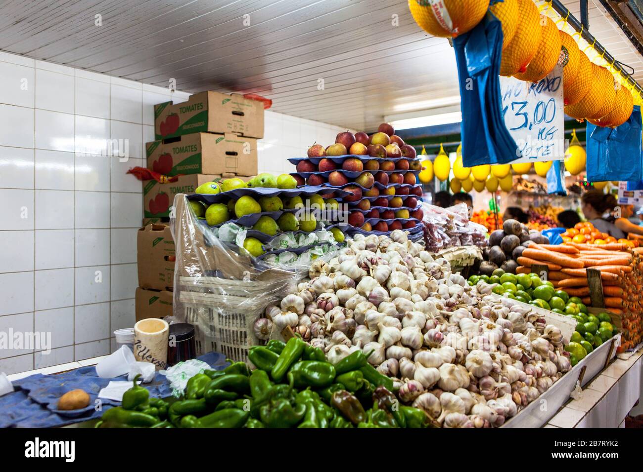 Shopping in market brazil hi-res stock photography and images - Alamy