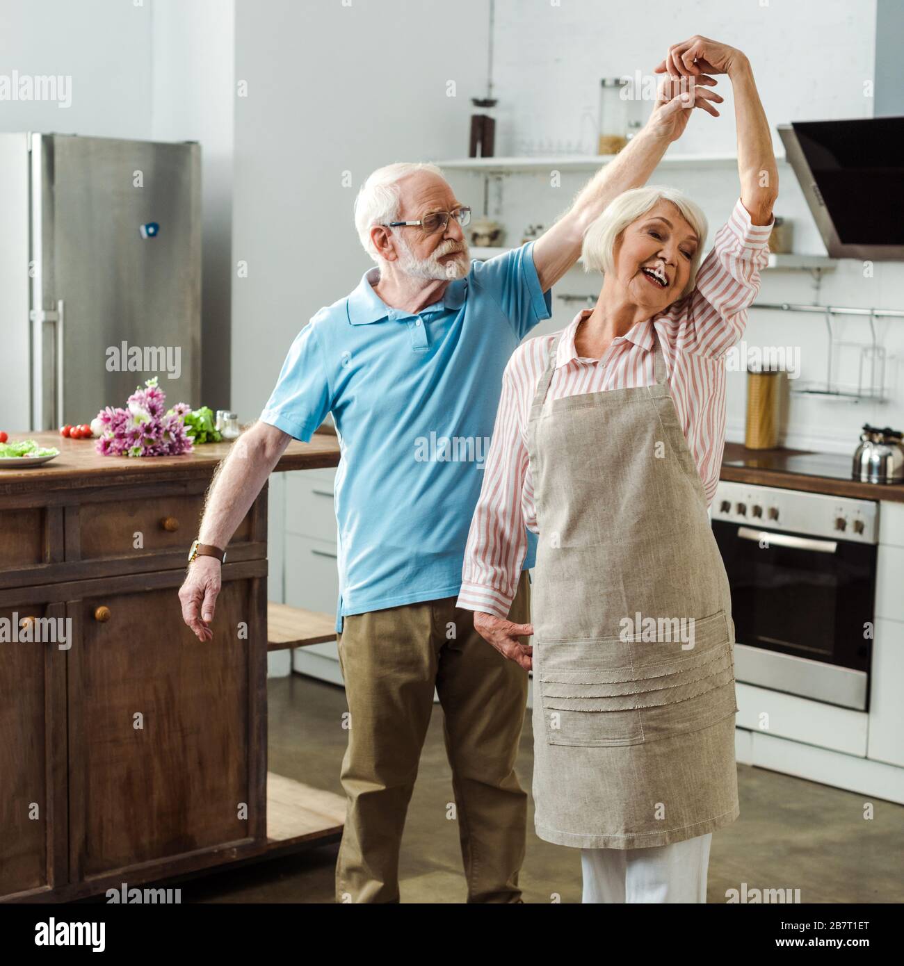 Vegetables apron husband wife hi-res stock photography and images - Alamy