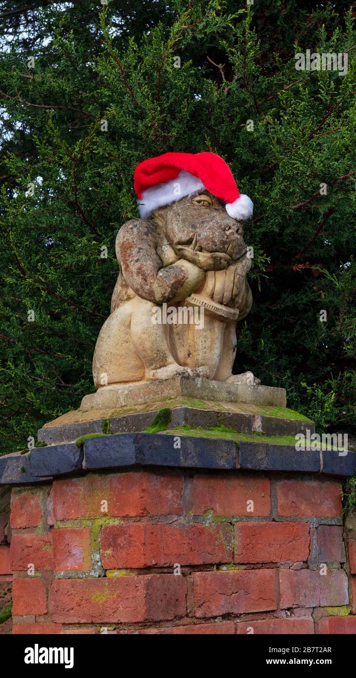 Gatepost Pillar Gargoyle High Resolution Stock Photography and Images ...