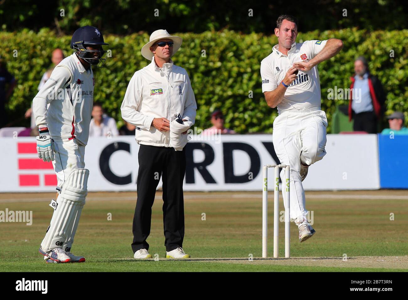 David Masters in bowling action for Essex CCC Stock Photo - Alamy