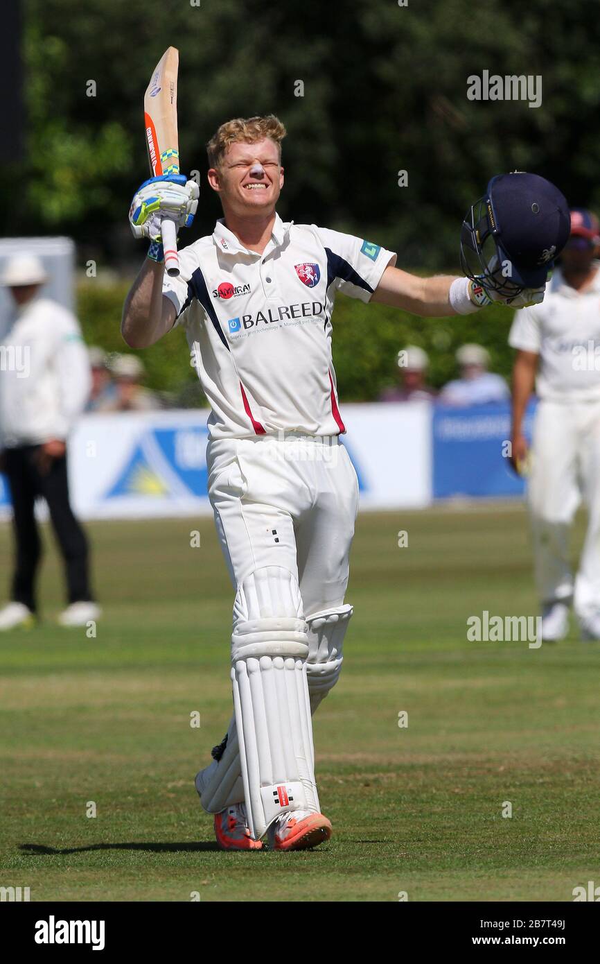 Sam Billings of Kent CCC celebrates scoring a century, 100 runs Stock ...