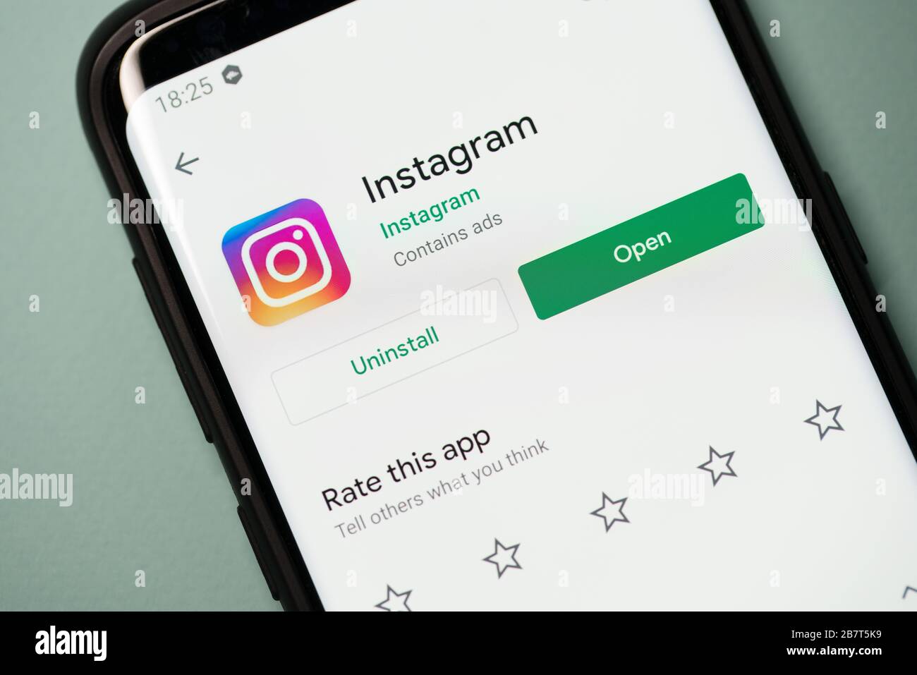 Instagram screen template hi-res stock photography and images - Alamy