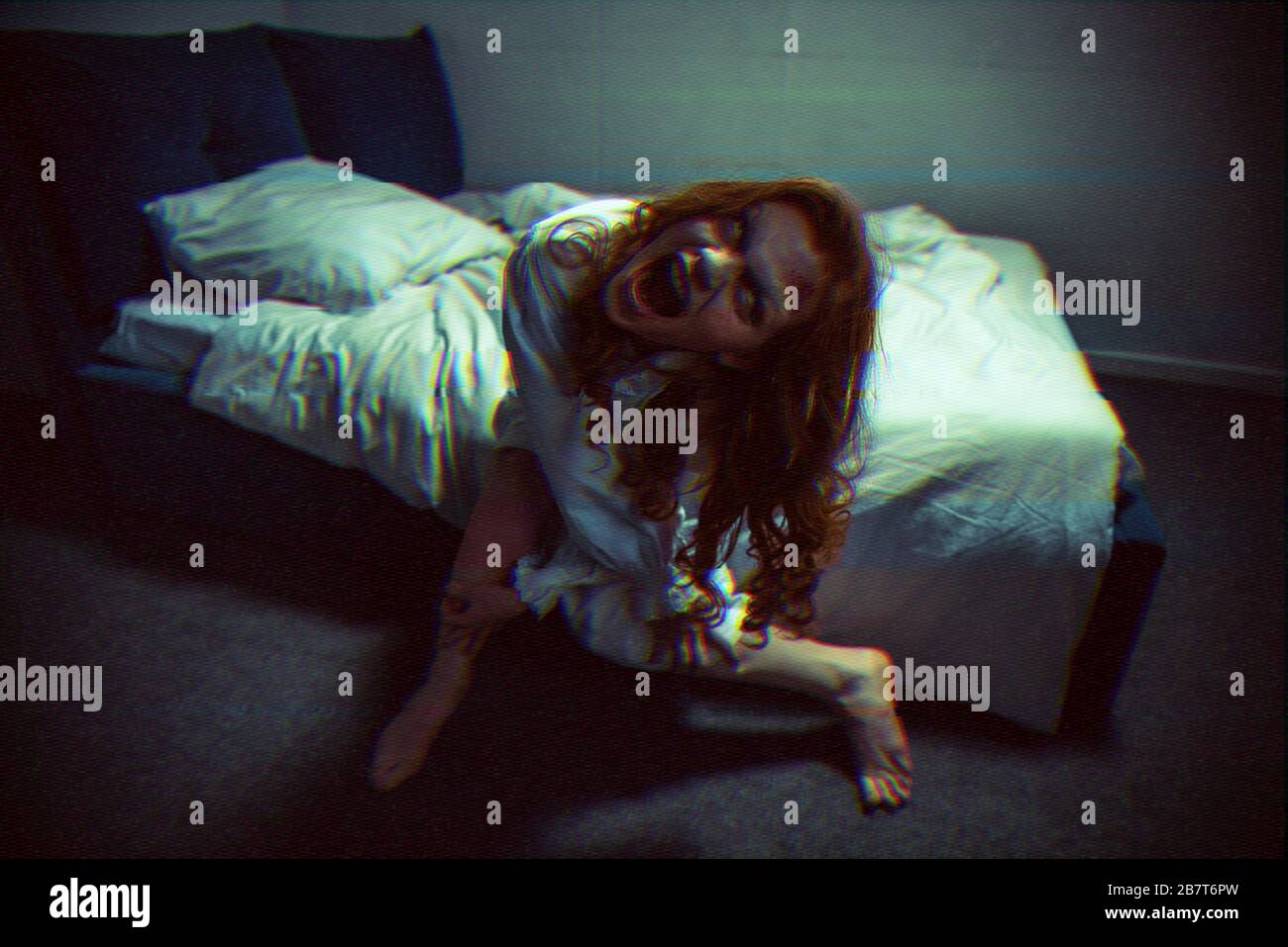 Ghost girl screaming hi-res stock photography and images - Alamy
