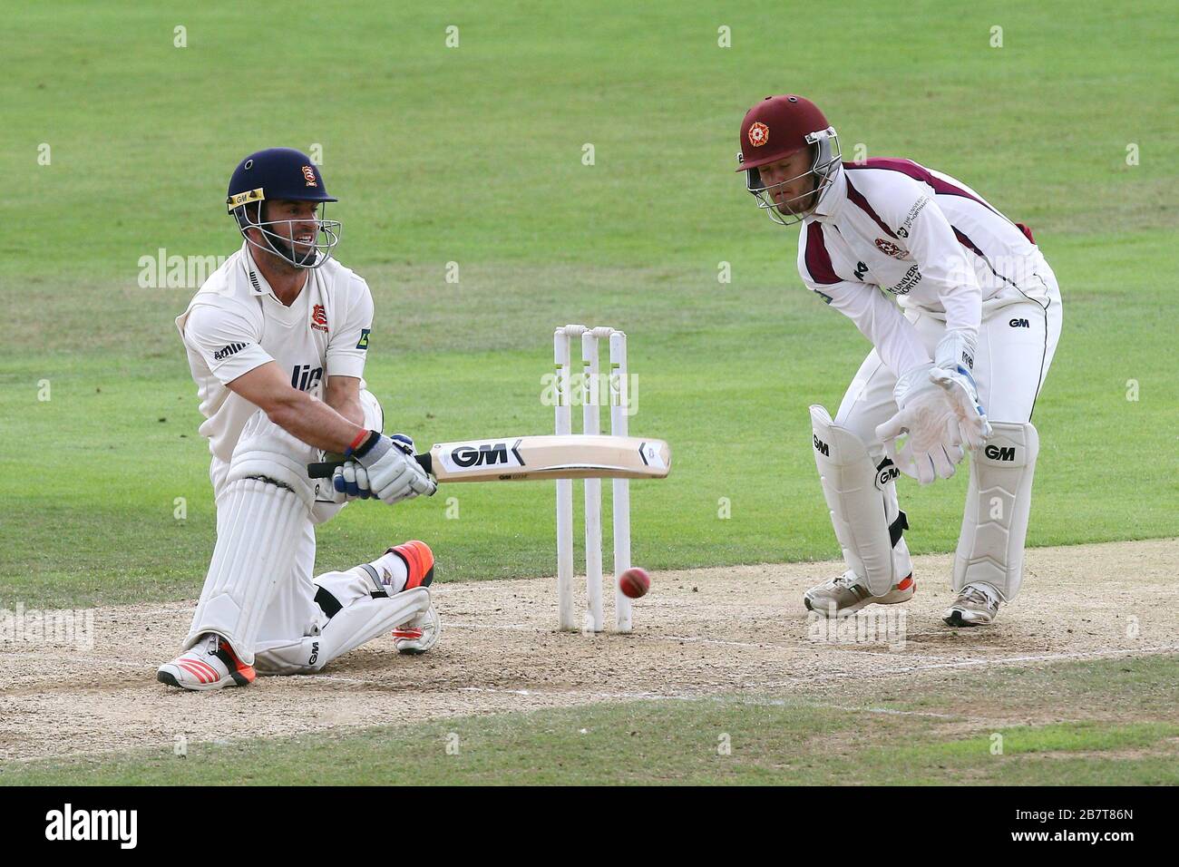 Ryan ten Doeschate hits four runs for Essex CCC as Ben Duckett looks on ...