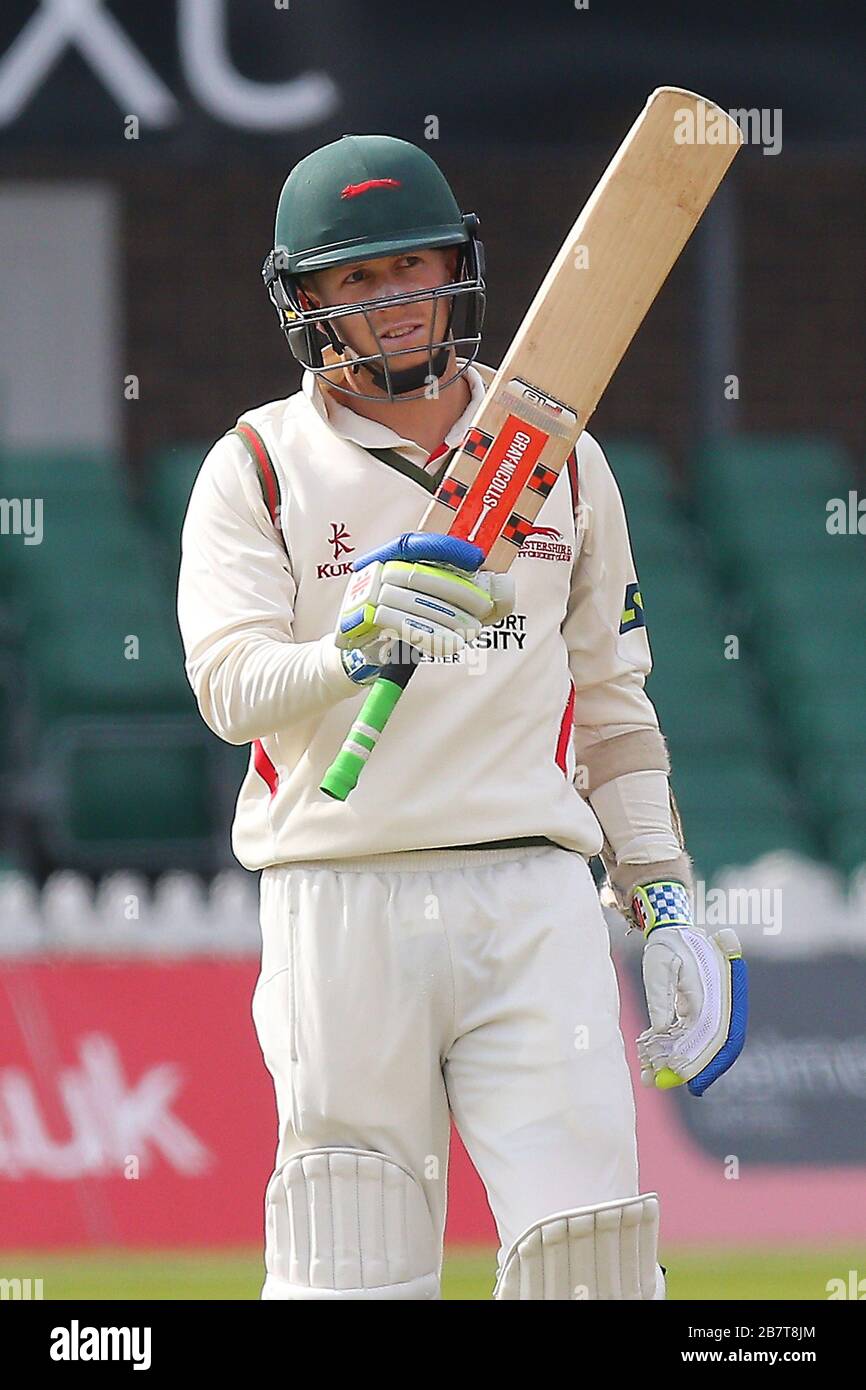 Angus robson hi-res stock photography and images - Alamy