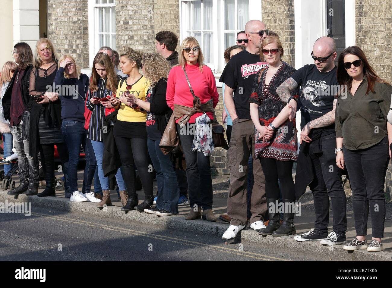 Fans line the route as the funeral procession of Prodigy singer Keith ...