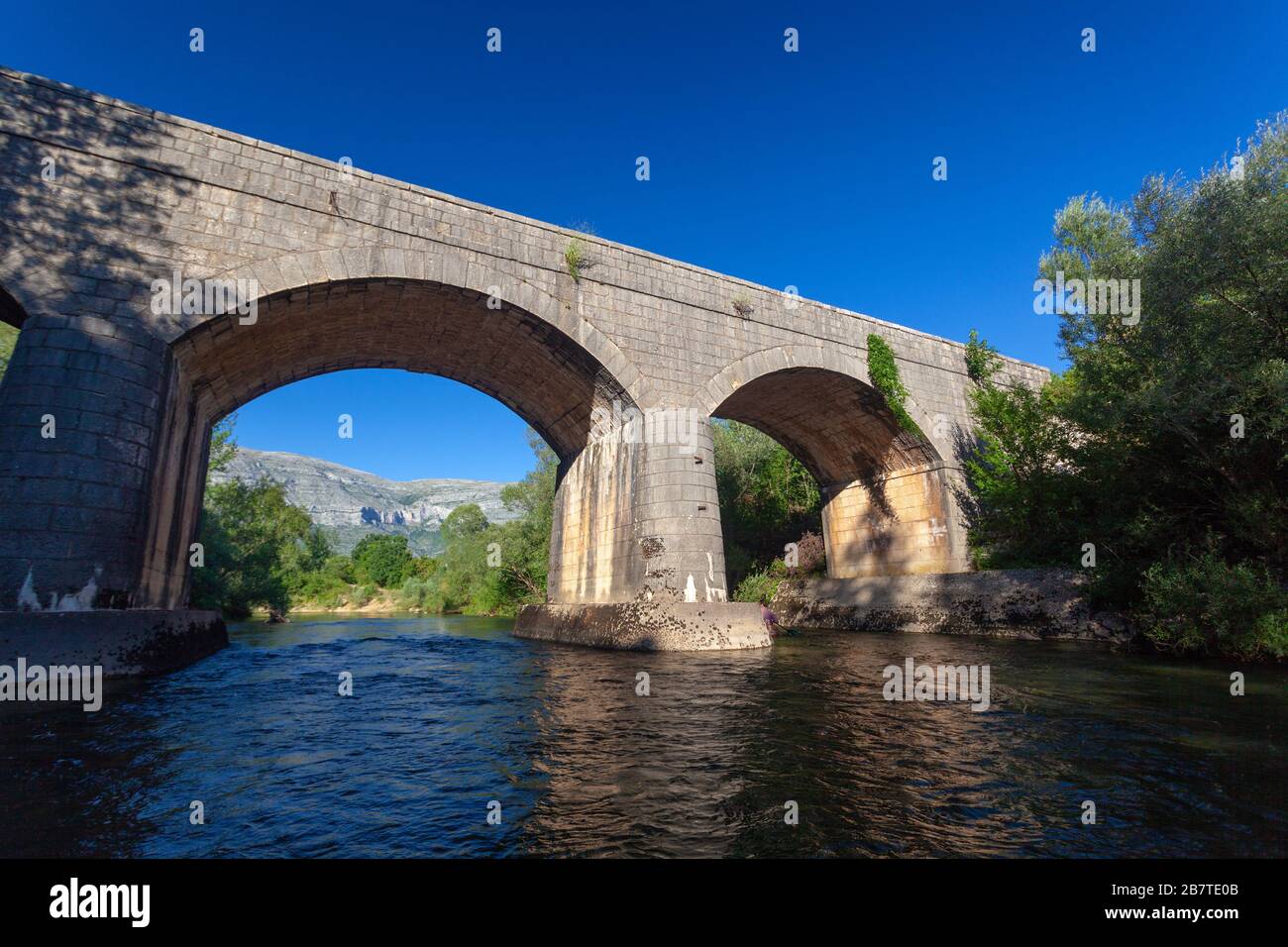 Stone bridge over the Cetina River Stock Photo - Alamy