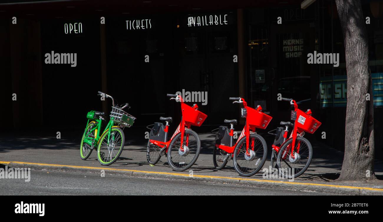 One Green and Three Red Stock Photo - Alamy