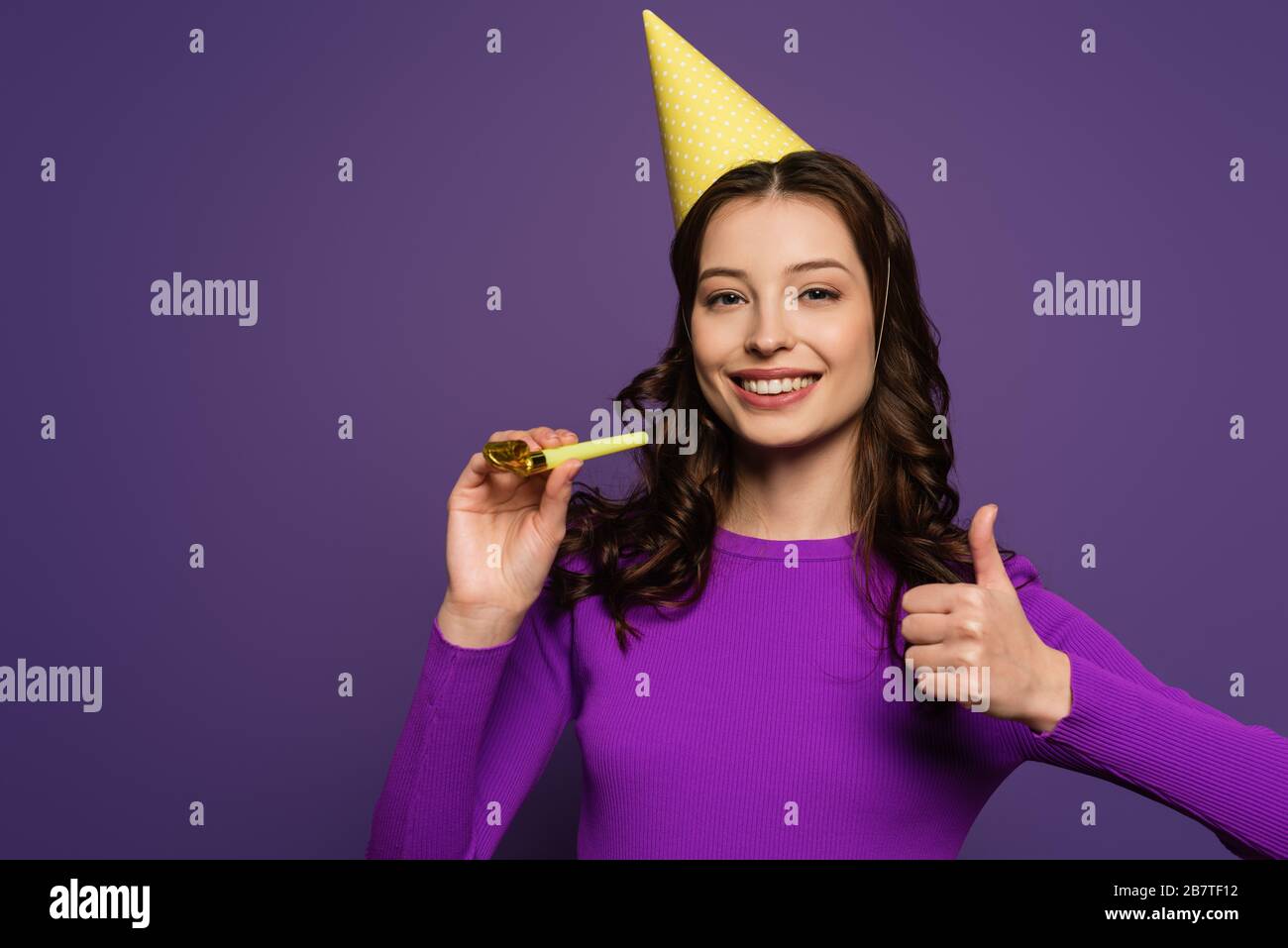 Girl horn sign hi-res stock photography and images - Alamy