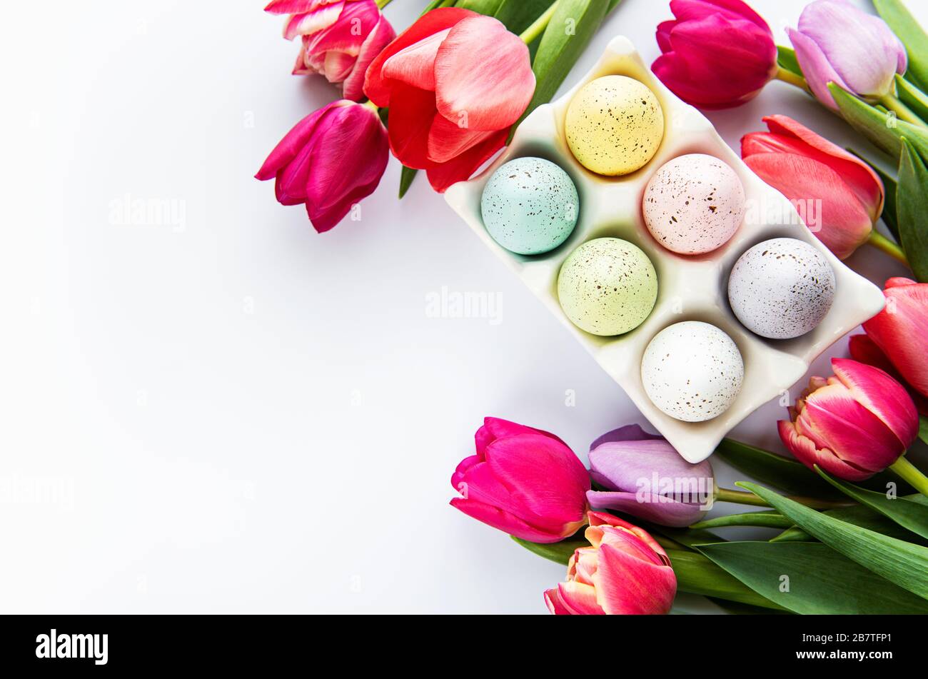 Spring tulips easter eggs hi-res stock photography and images - Alamy