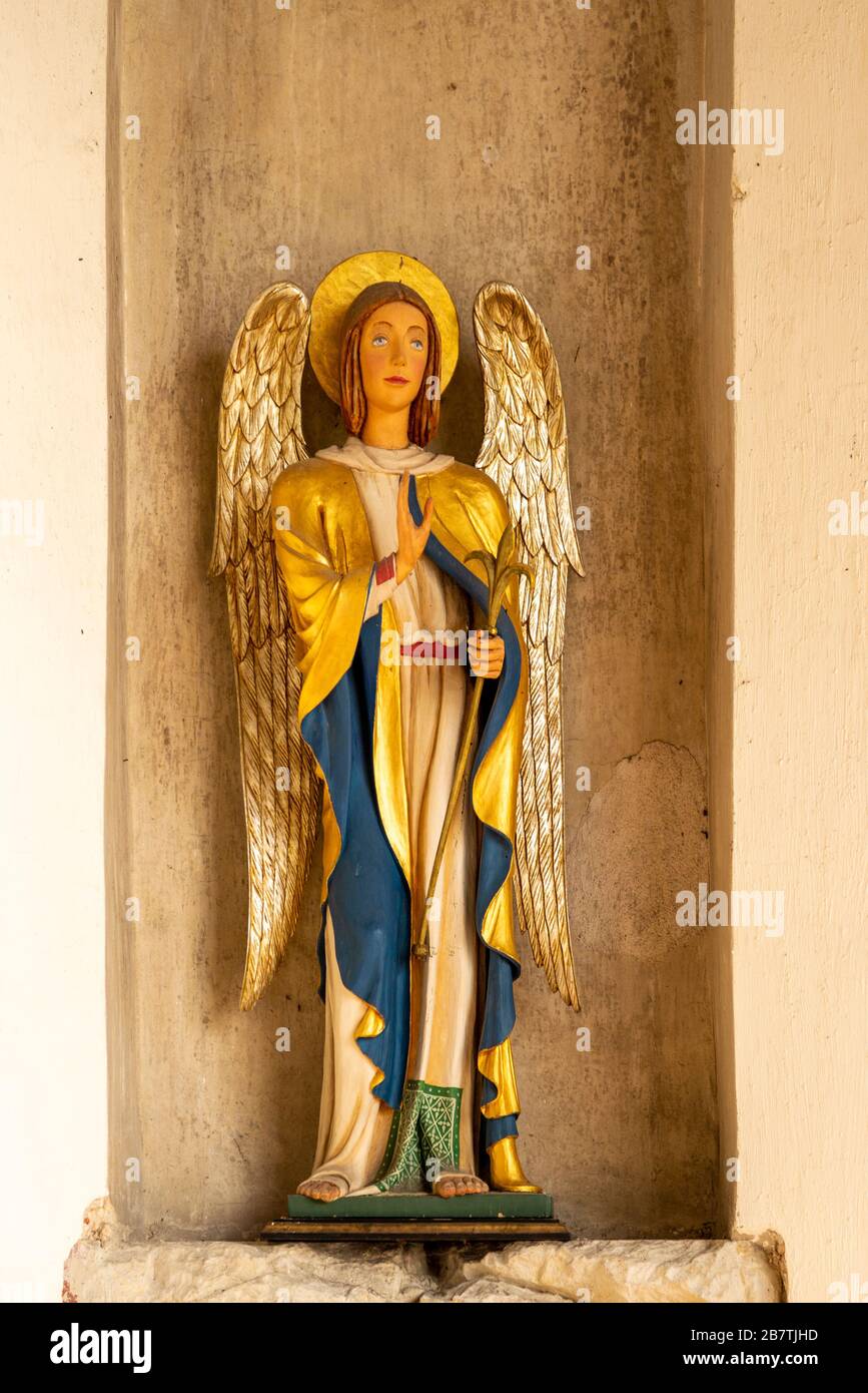 Interior historic village parish church, Wingfield, Suffolk, England ...