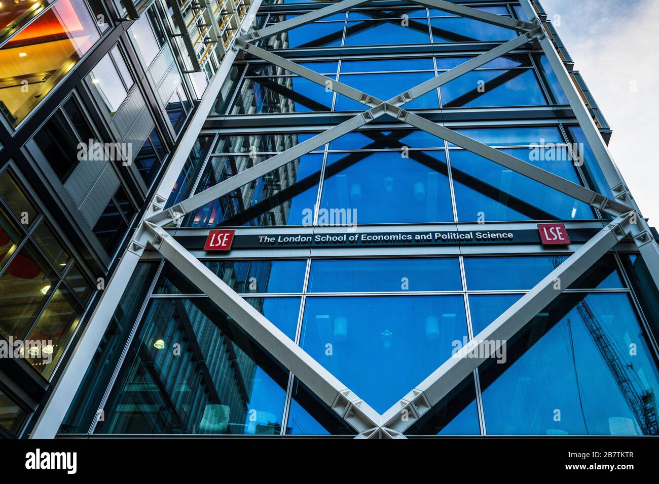 New buildings london school economics hi-res stock photography and images - Alamy