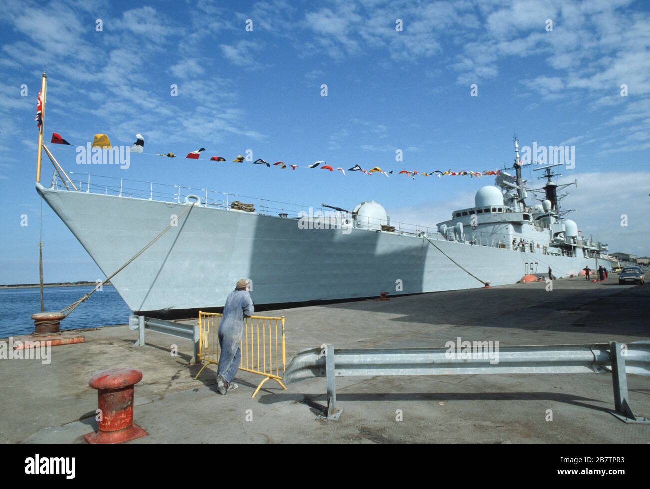 Royal Navy HMS Edinburgh Leith, Scotland, April 1989 Stock Photo - Alamy
