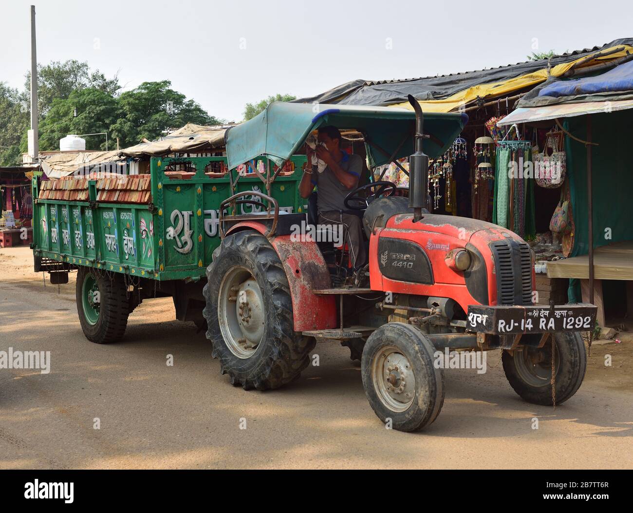 Heavily loaded tractor hi-res stock photography and images - Alamy