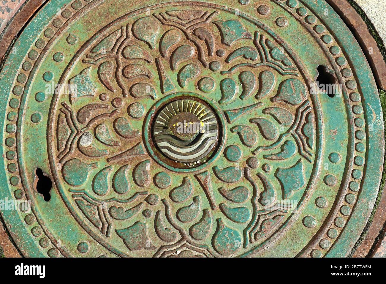 Street sewer lid on street hi-res stock photography and images - Alamy