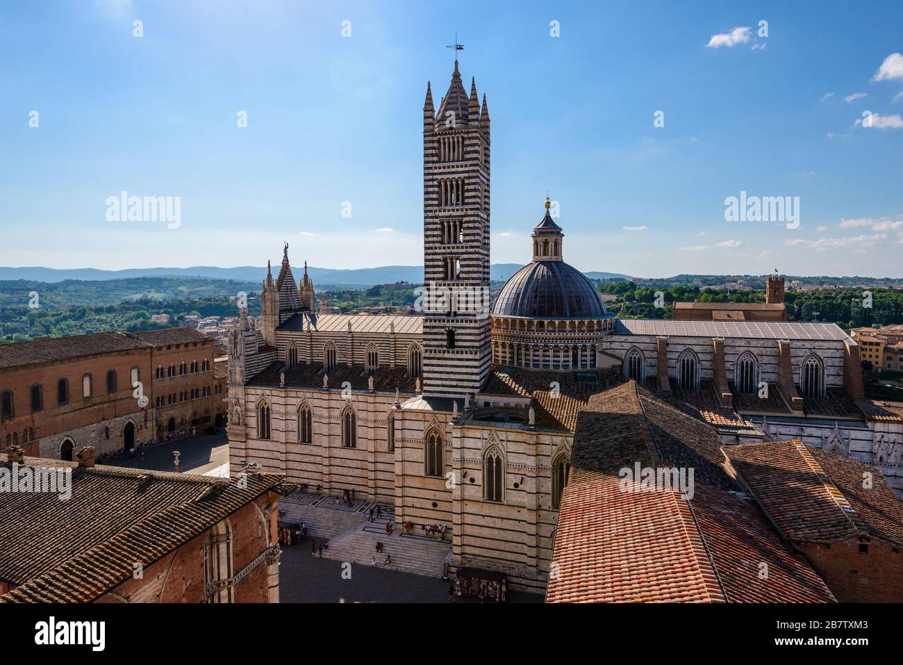 Cattedrale metropolitana di santa maria assunta siena hi-res stock ...
