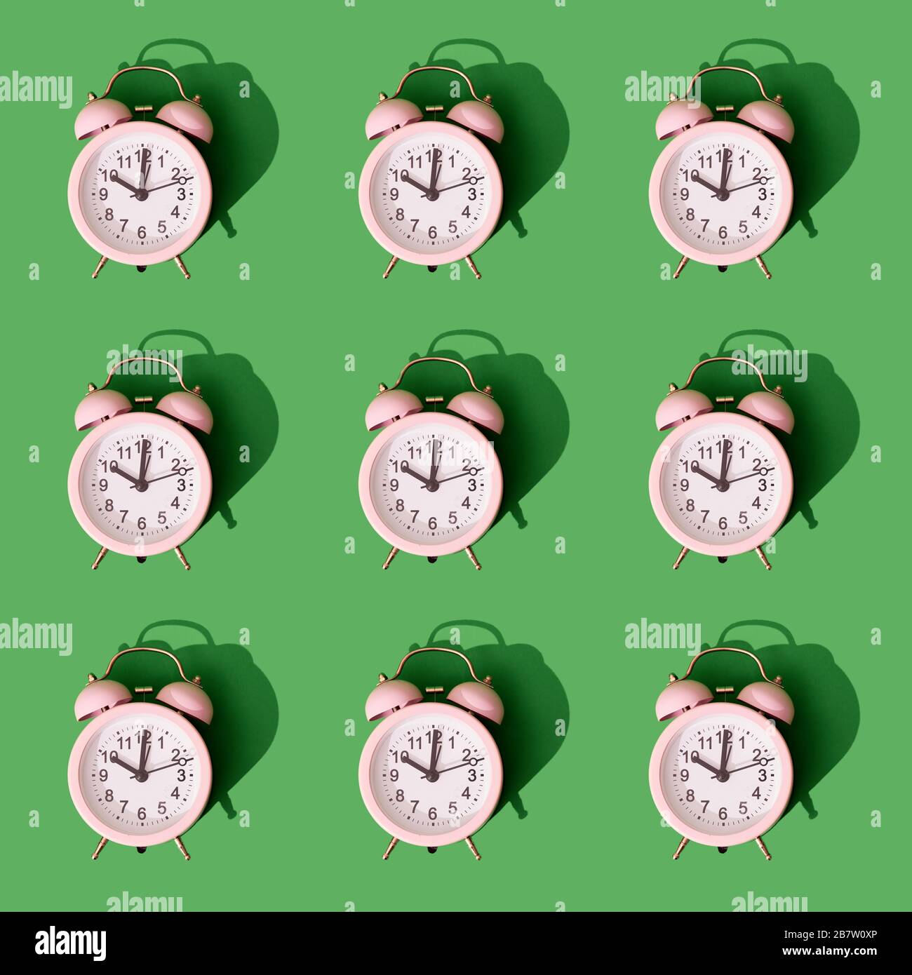 Seamless pattern alarm clocks hi-res stock photography and images - Alamy