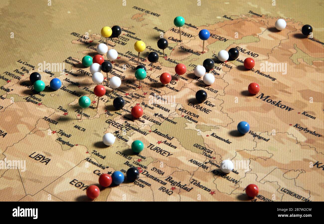 Map pins europe hi-res stock photography and images - Alamy