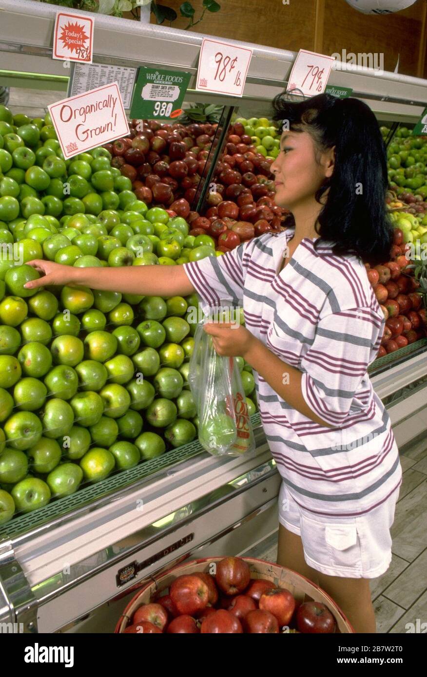 Austin, Texas USA, 1987 High school teens making healthy choices at a ...