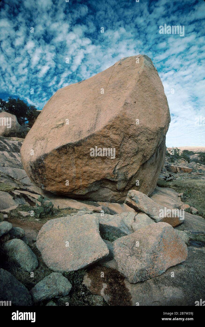 Stones fragments granite hi-res stock photography and images - Alamy