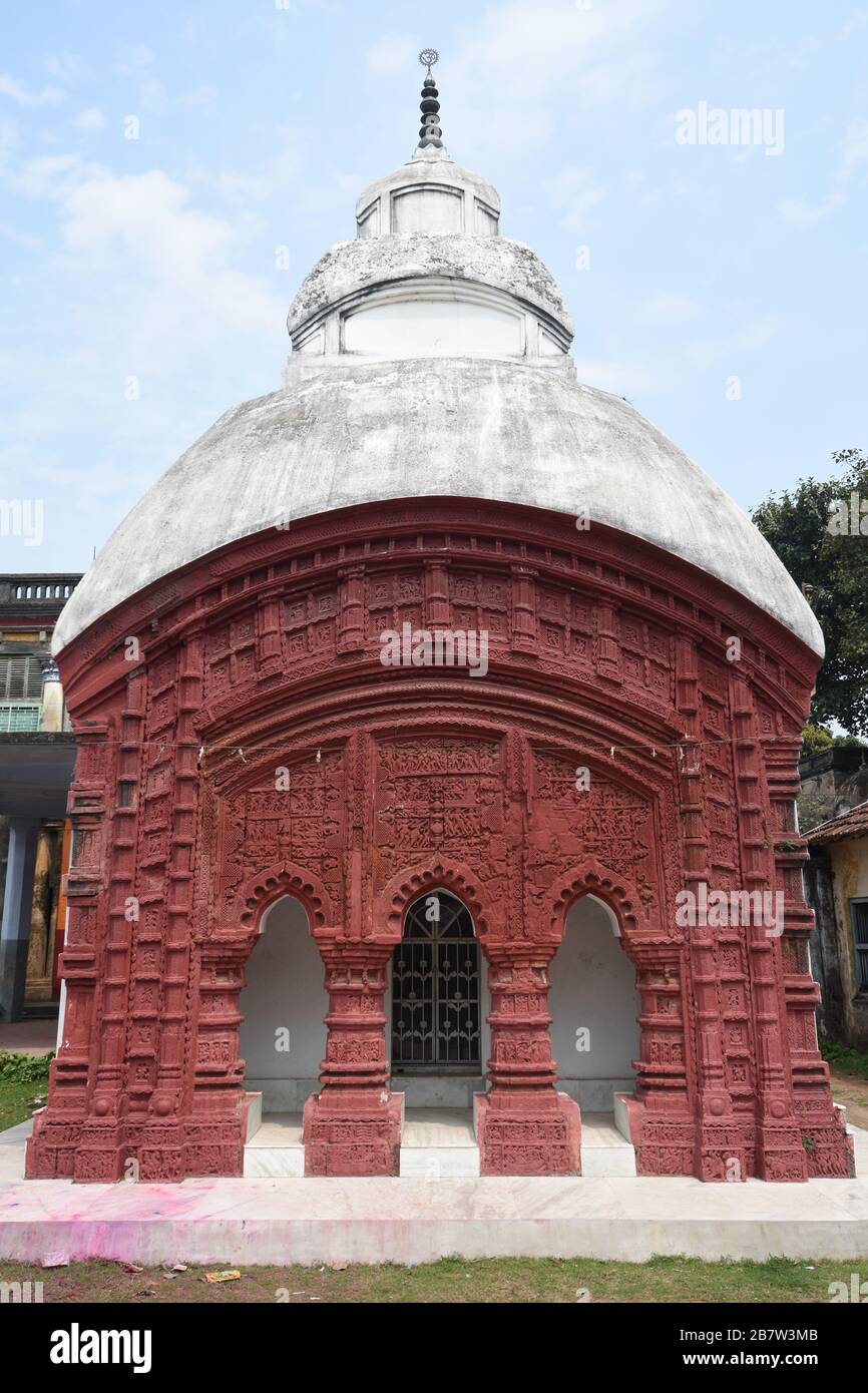 Aatchala Damodar Jiu Mandir (1762 CE) of the Roy Family. Rautara ...