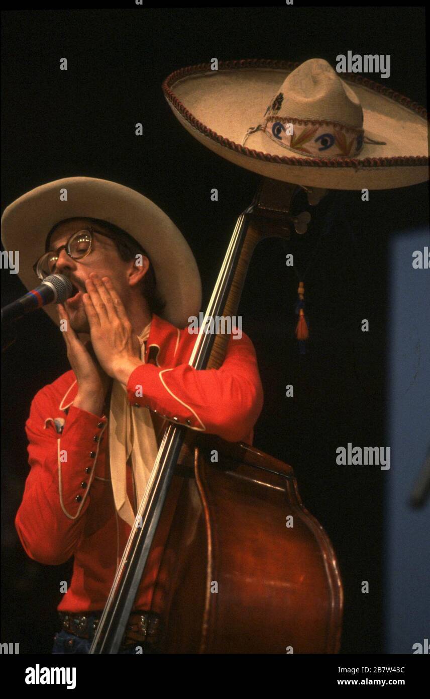 Singing cowboy hi-res stock photography and images - Alamy