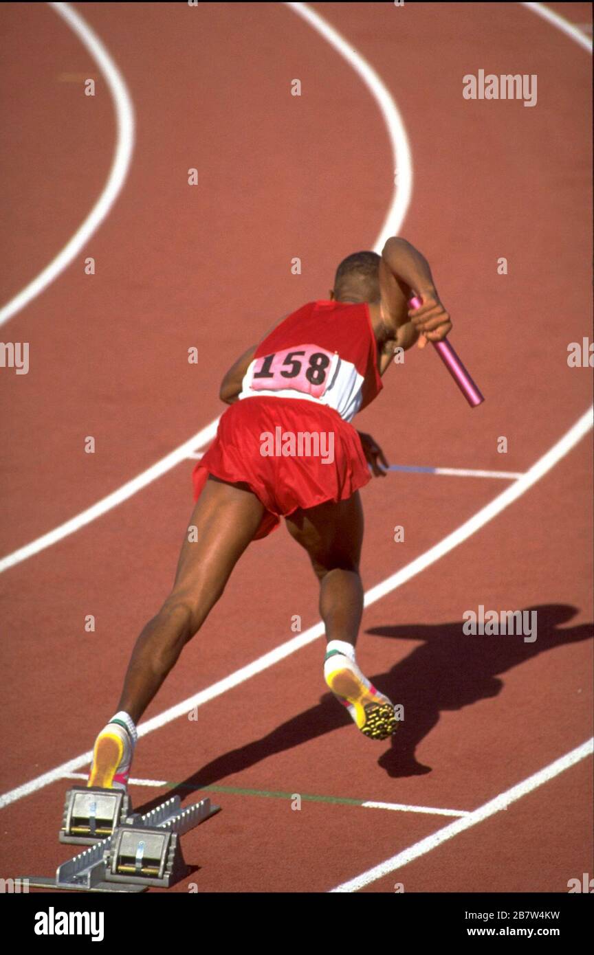 Relay sprinter starting block hi-res stock photography and images - Alamy