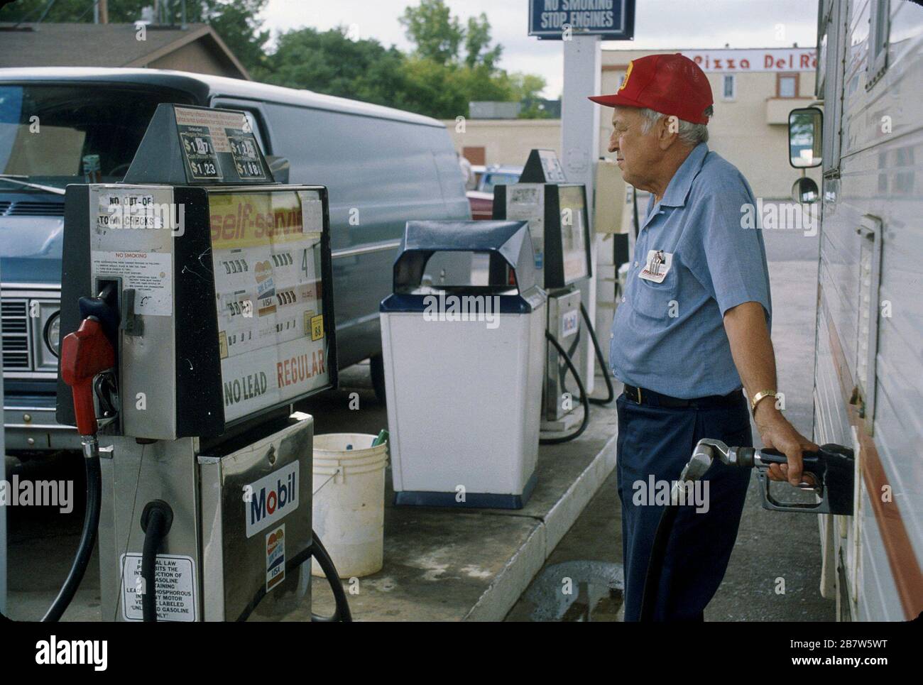 Rv at gas station hi-res stock photography and images - Alamy