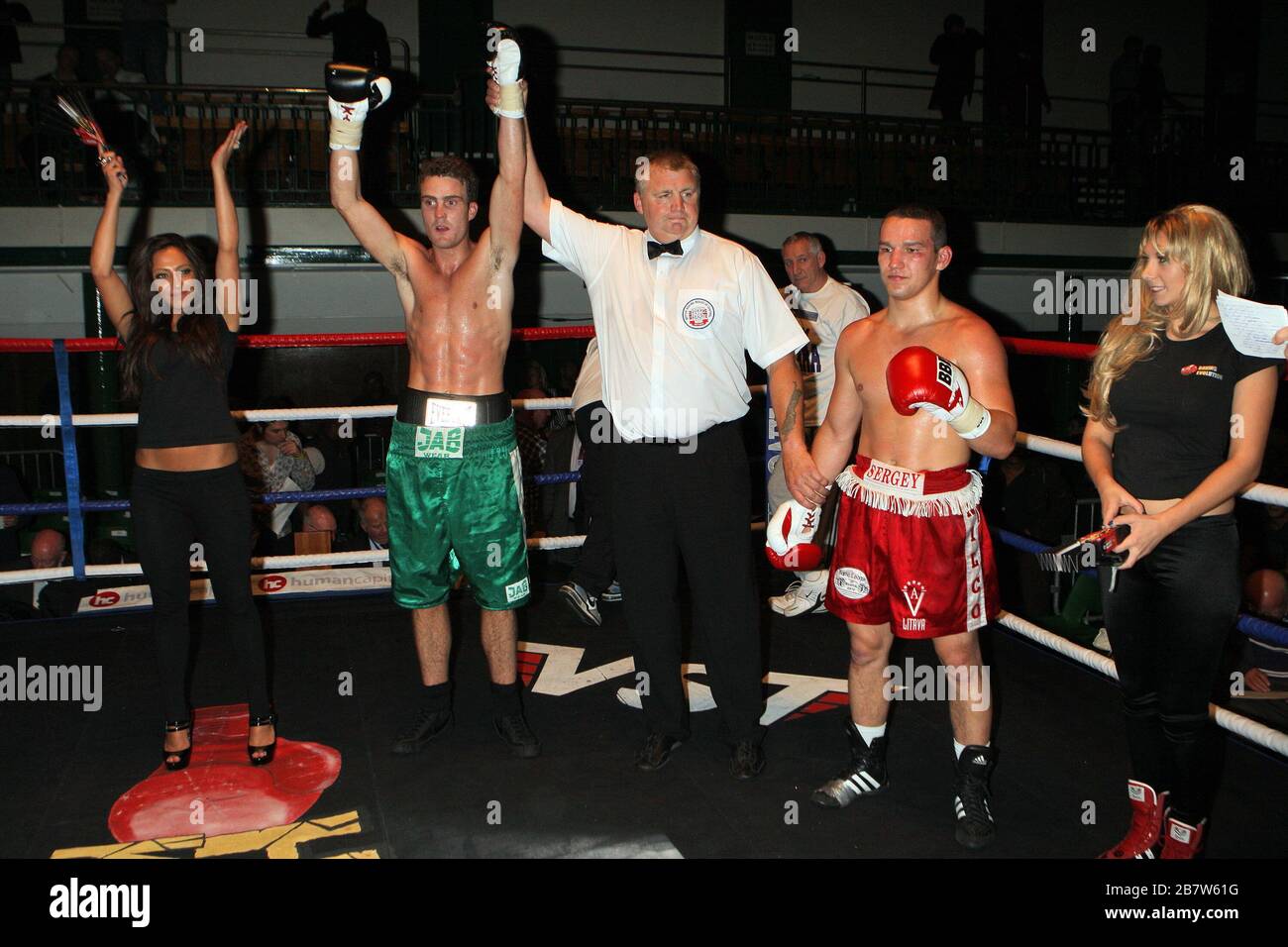 Simon O'Donnell (green shorts) defeats Lee Noble (red shorts) in a ...
