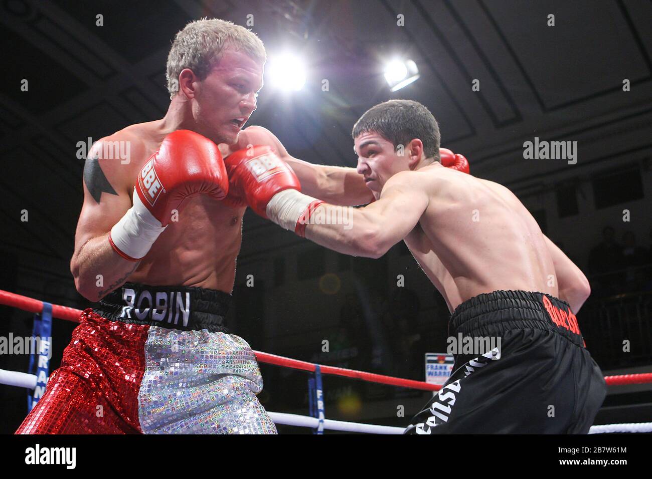 Billy Morgan (black shorts) defeats Robin Deakin in a Super ...