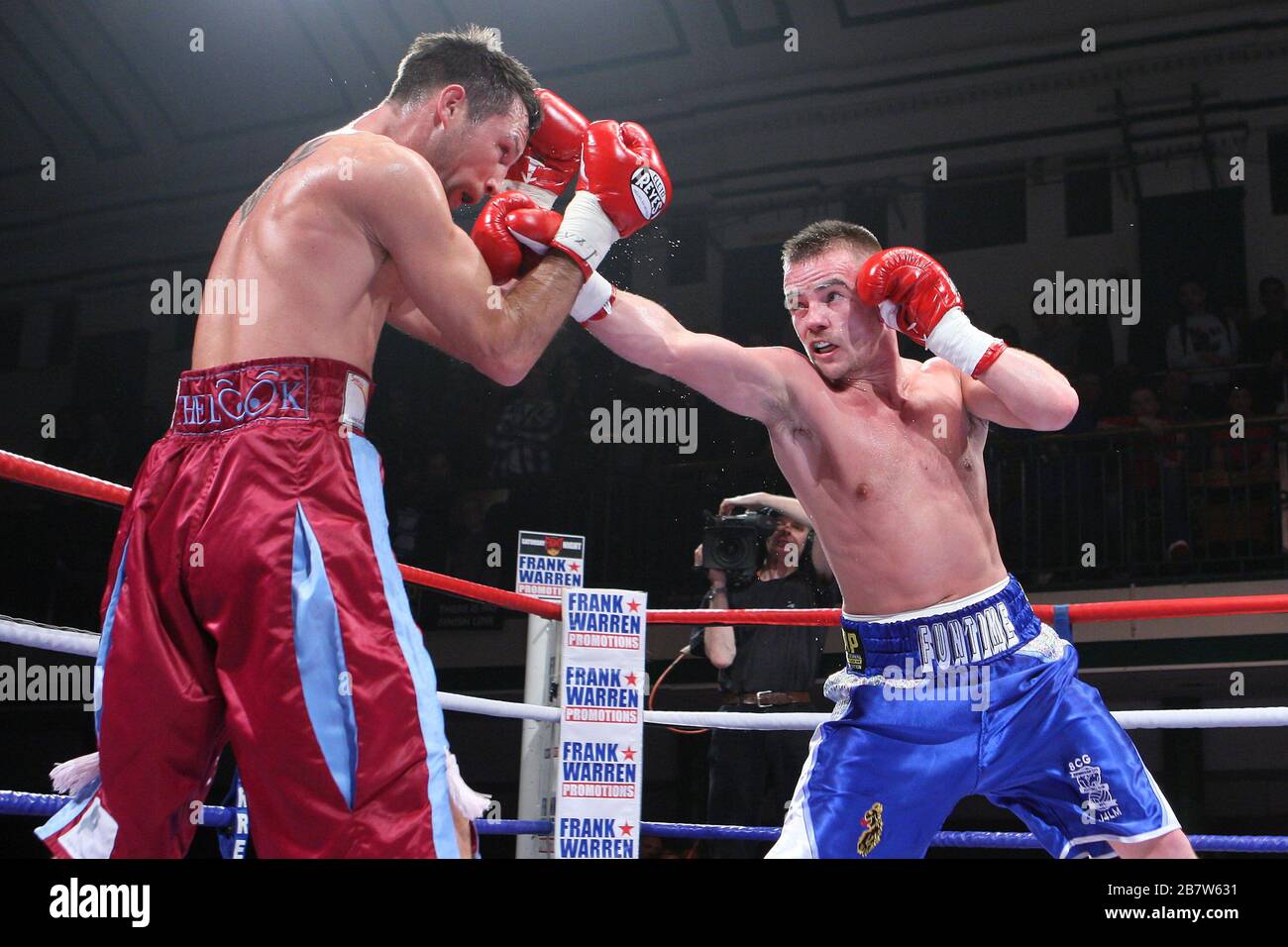 Boxer frankie gavin hi-res stock photography and images - Alamy