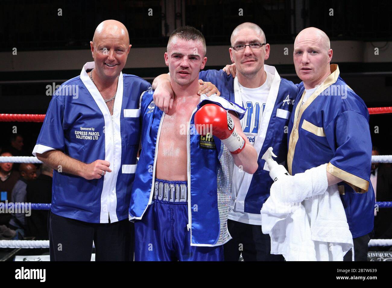 Frankie Gavin (blue shorts) defeats Michael Lomax in a Light ...