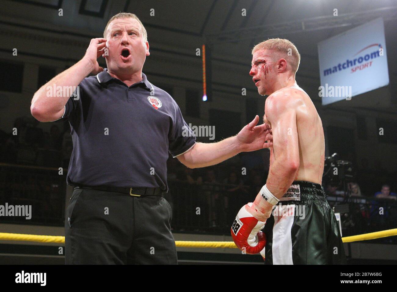 Ryan Taylor (dark green shorts) draws with Dan Carr (black shorts) in a Prizefighter Prospect ...
