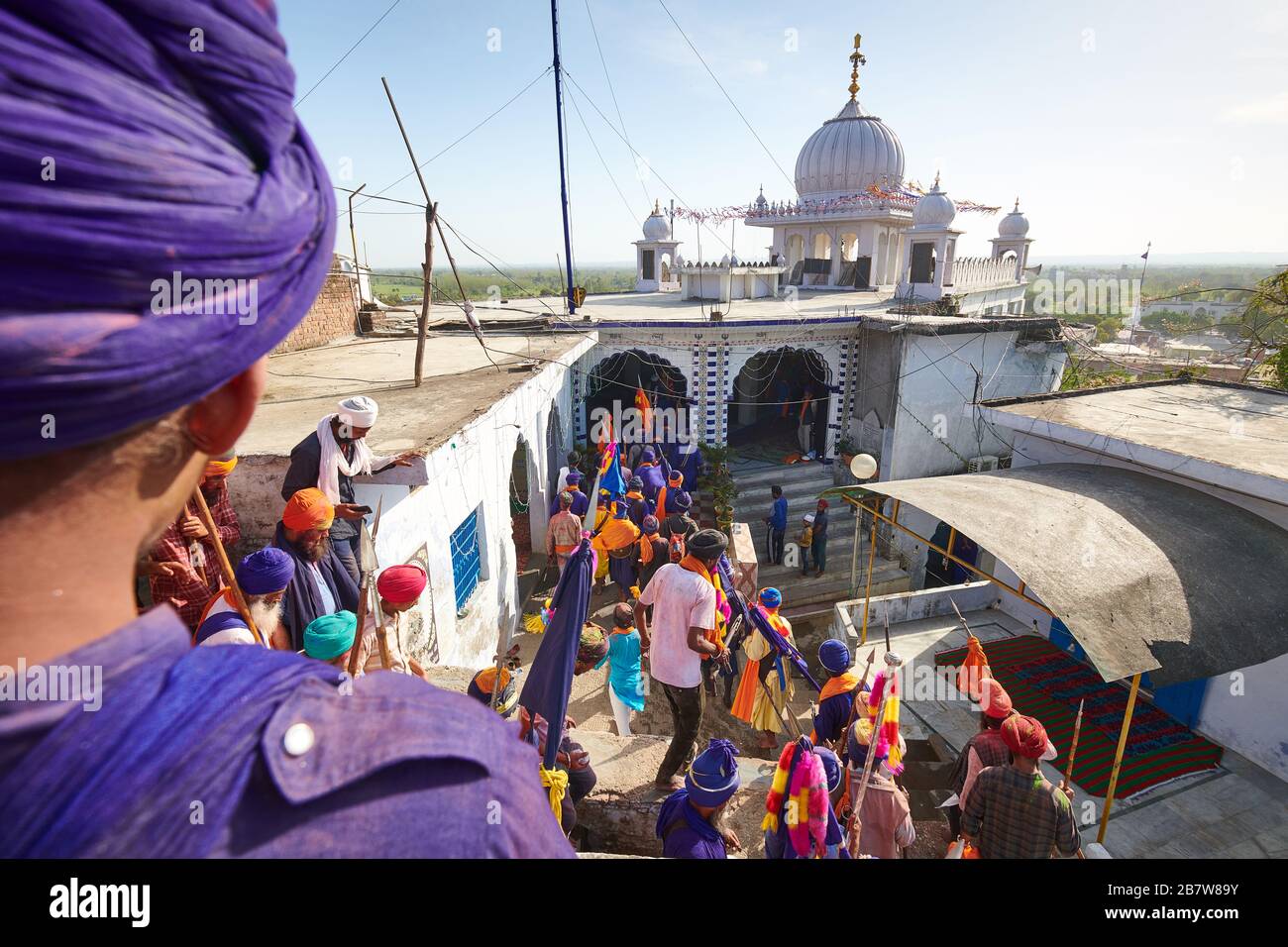 Nihang Sikhs at Gurudwara Qila Anangarh Sahib in Anandpur Sahib, Punjab ...