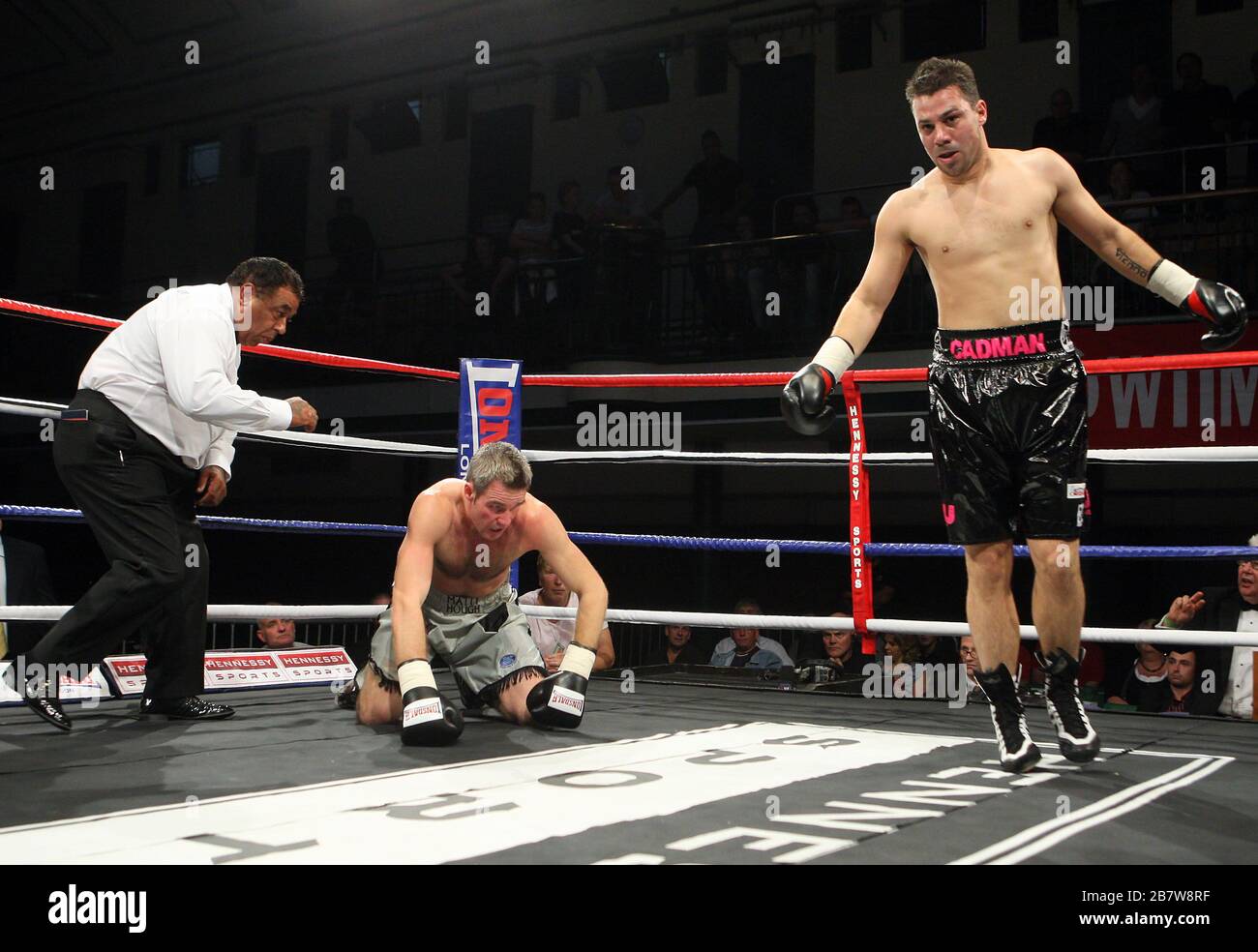 Daniel Cadman (black shorts) defeats Matty Hough in a Super ...