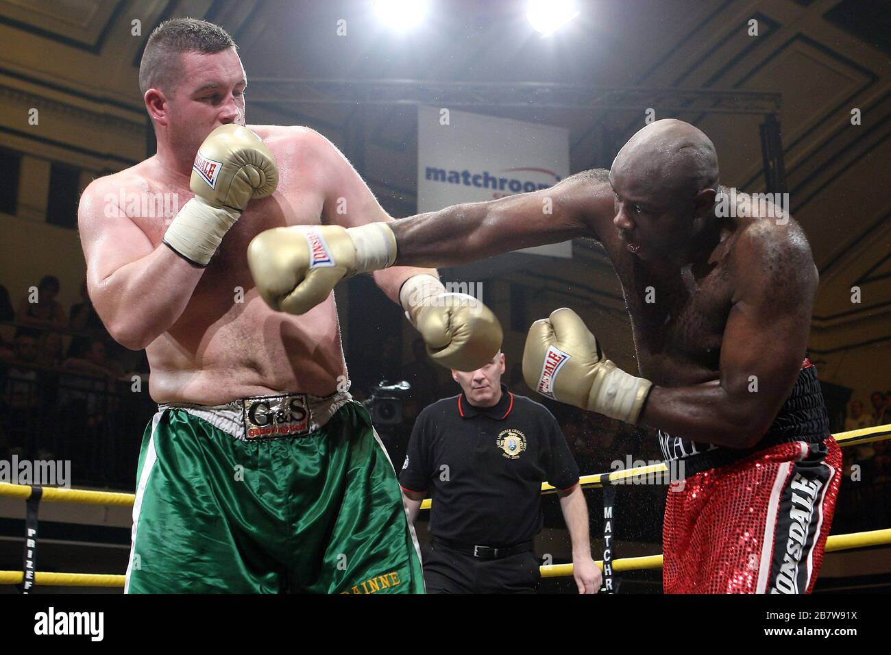 Matt Skelton (red shorts) defeats Kevin McBride - SF1 - Prizefighter ...