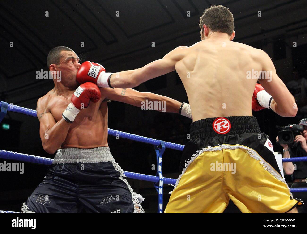 Nathan Cleverly (yellow/black shorts) defeats Courtney Fry in a Light ...