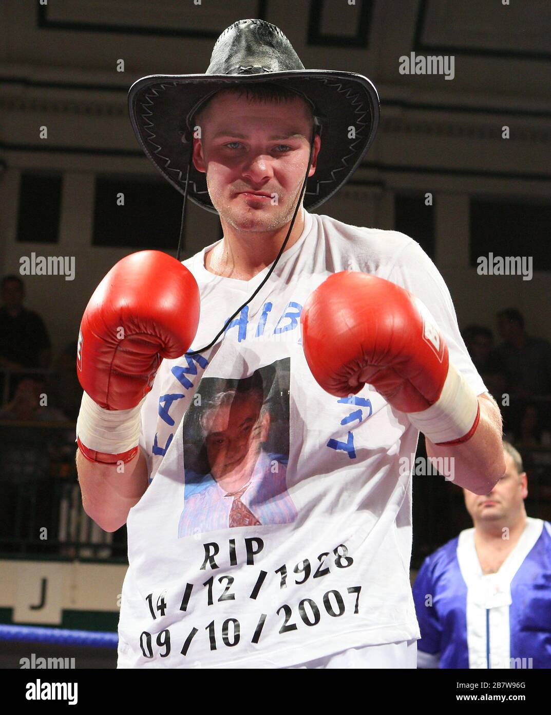 John Wayne Hibbert (blue.white shorts) defeats Kevin McCauley in a ...
