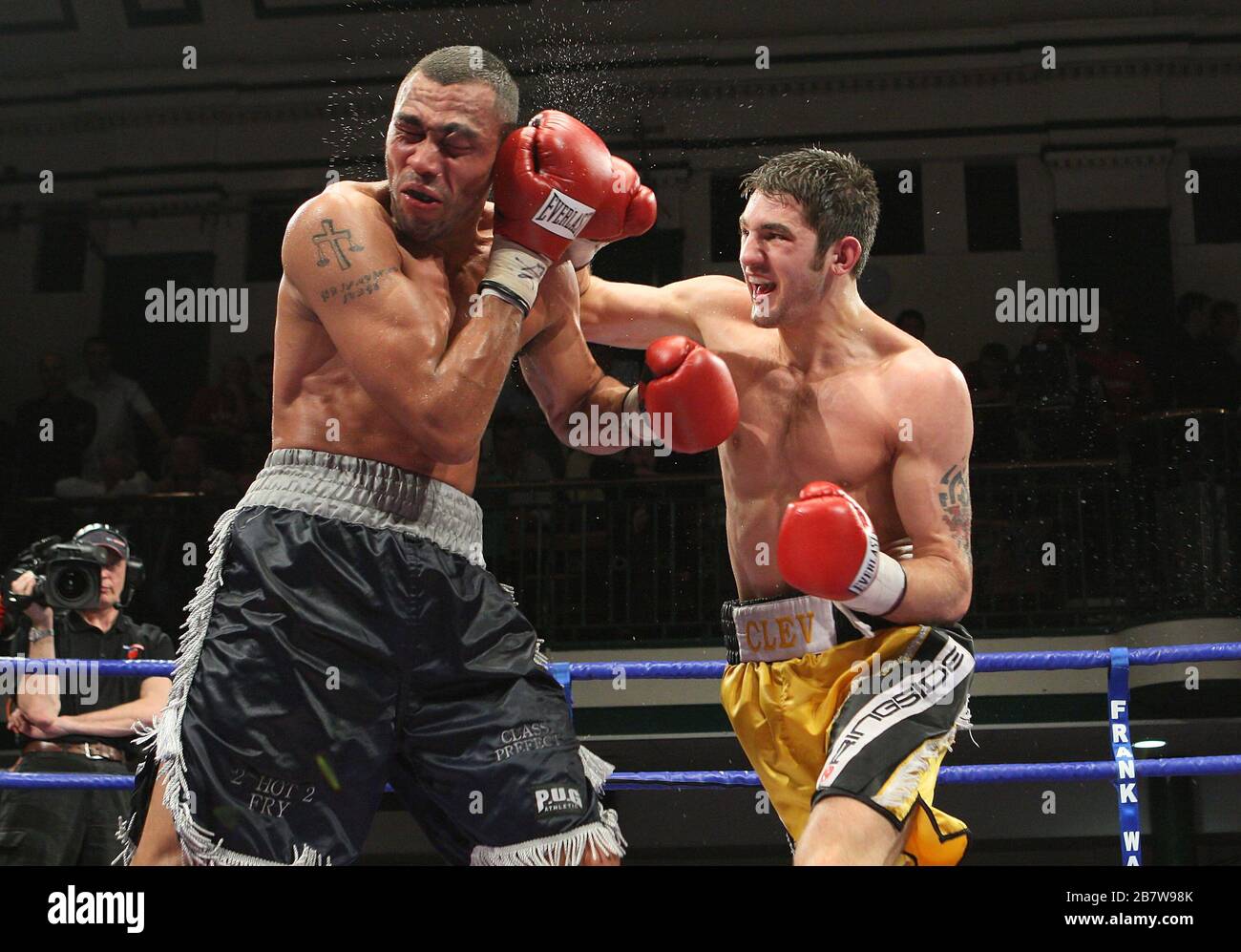 Nathan Cleverly (yellow/black shorts) defeats Courtney Fry in a Light ...