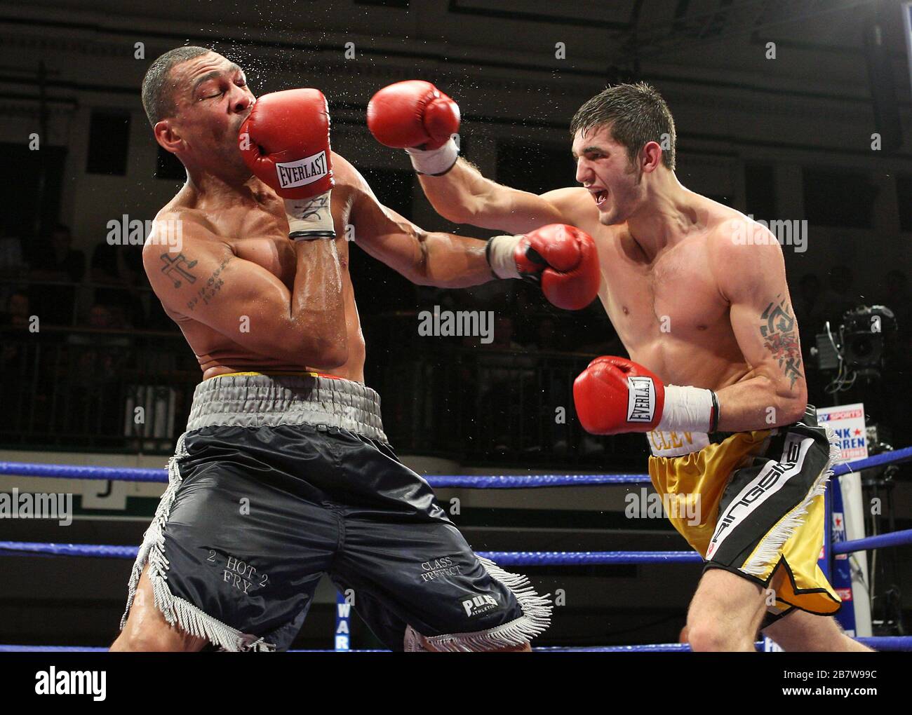 Nathan Cleverly (yellow/black shorts) defeats Courtney Fry in a Light ...