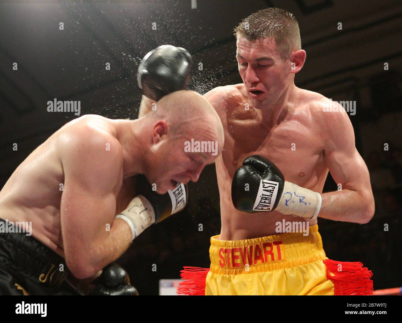 Jon Thaxton (Norwich, black shorts) defeated Dave Stewart (Wanstead/Ayr ...