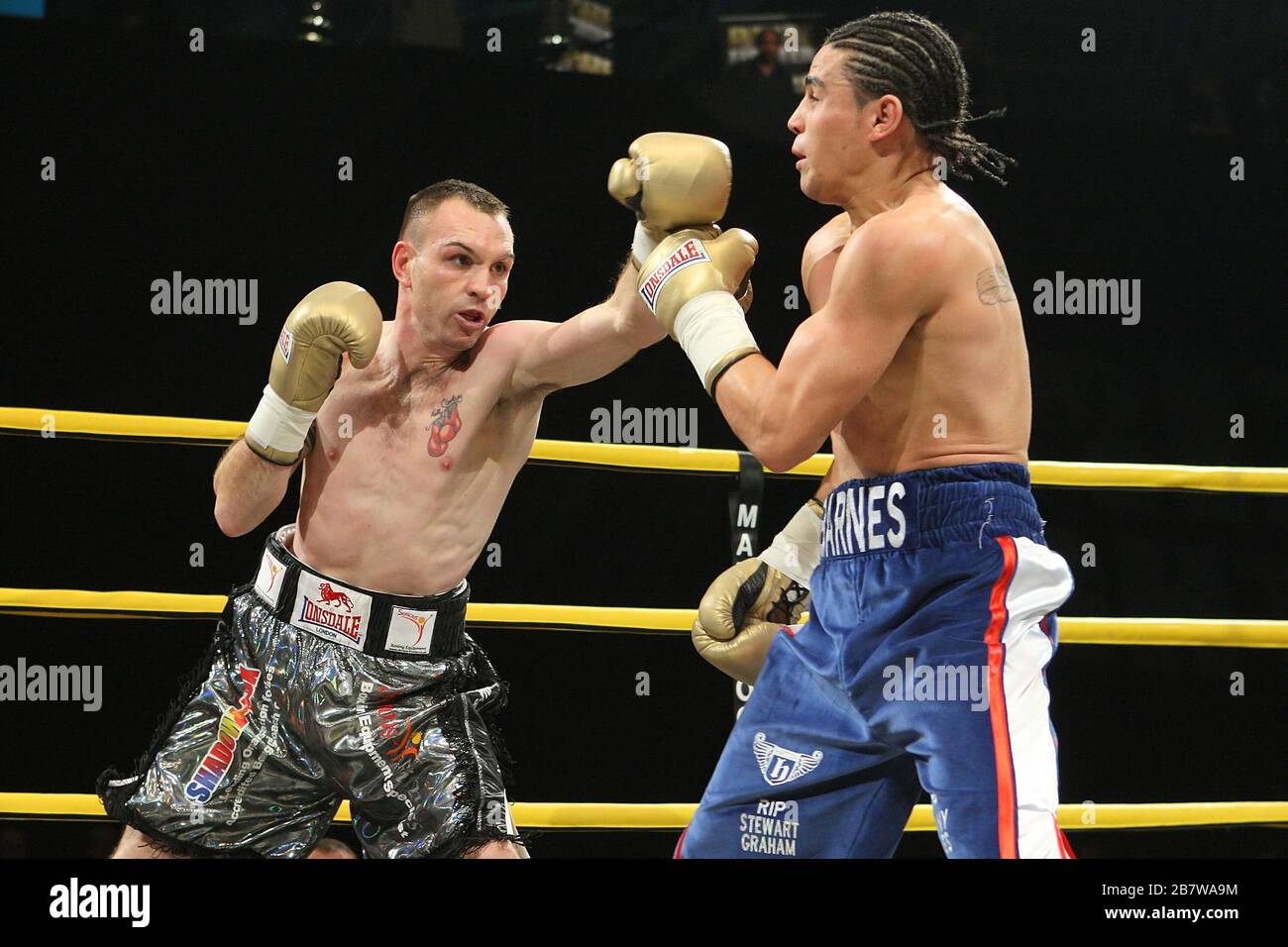 Boxing barnes hi-res stock photography and images - Alamy