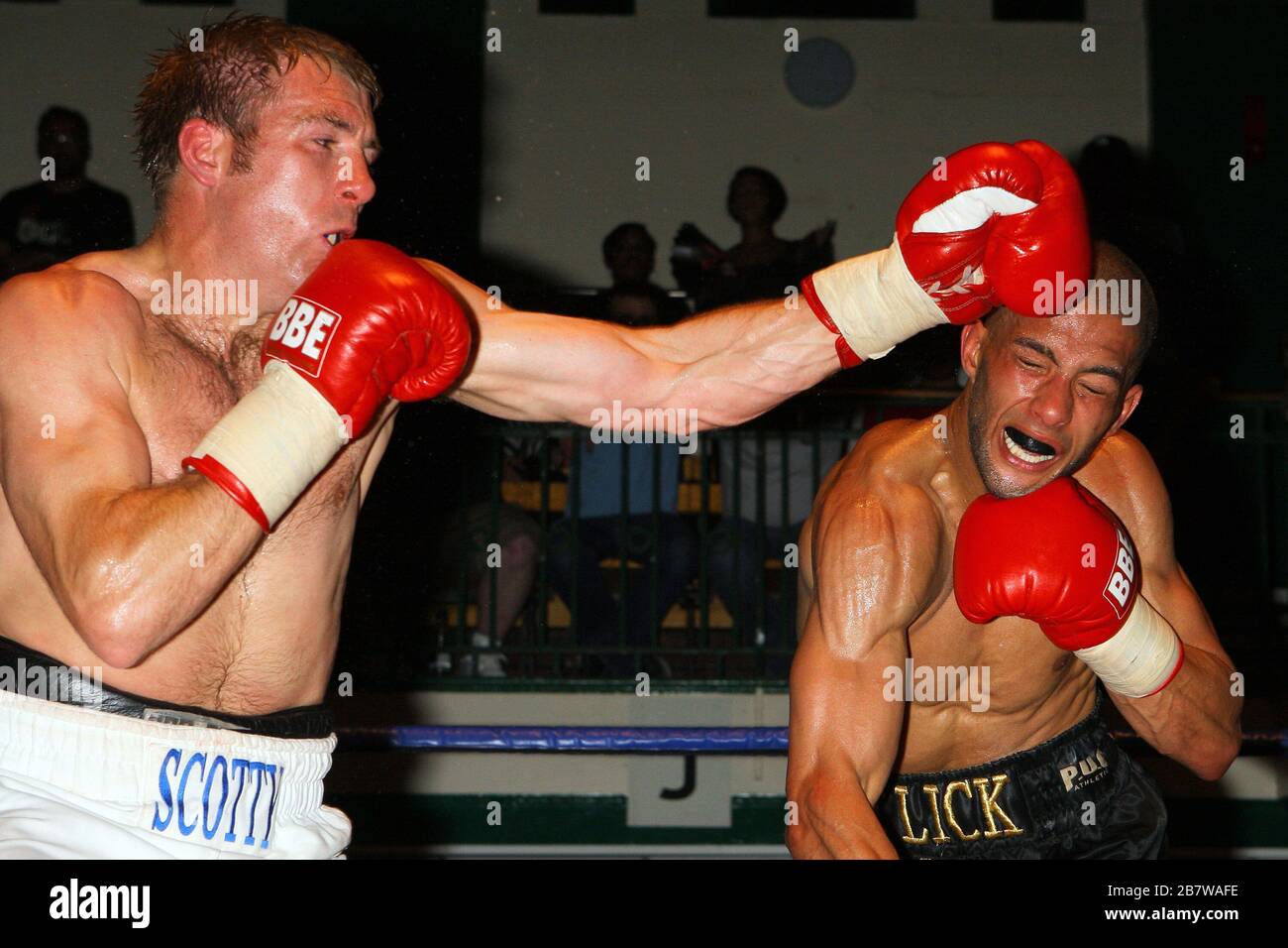 Nathan Graham (black shorts) defeats Scott Woolford in a Light ...