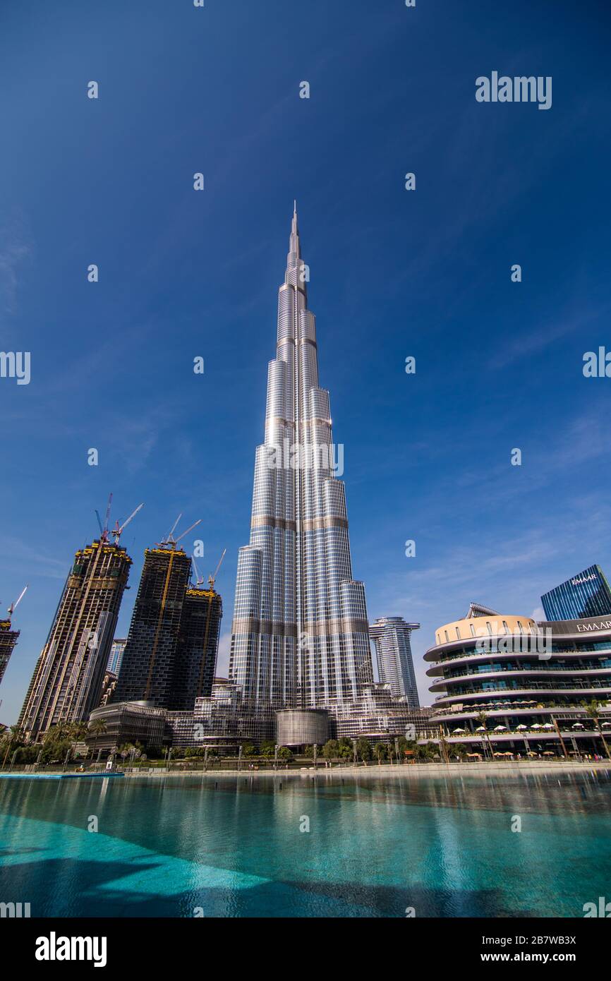 Dubai helipad hi-res stock photography and images - Alamy
