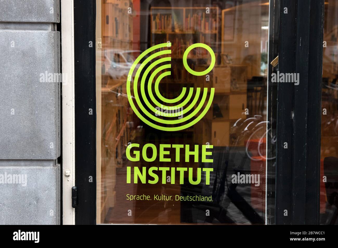 Logo goethe institute hi-res stock photography and images - Alamy