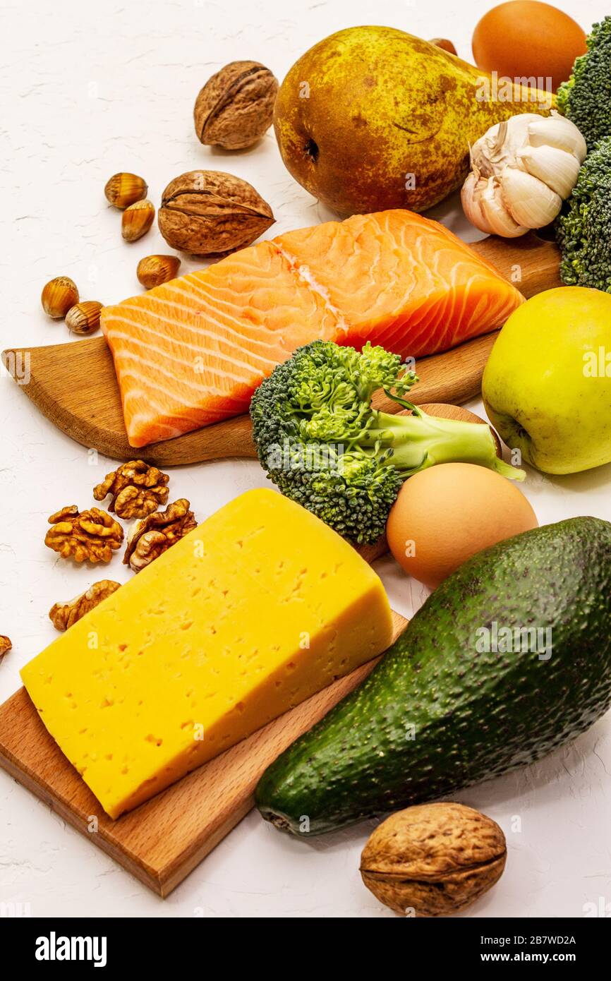 Trendy ketogenic diet products set. Vegetarian keto low carbs nutrition ...