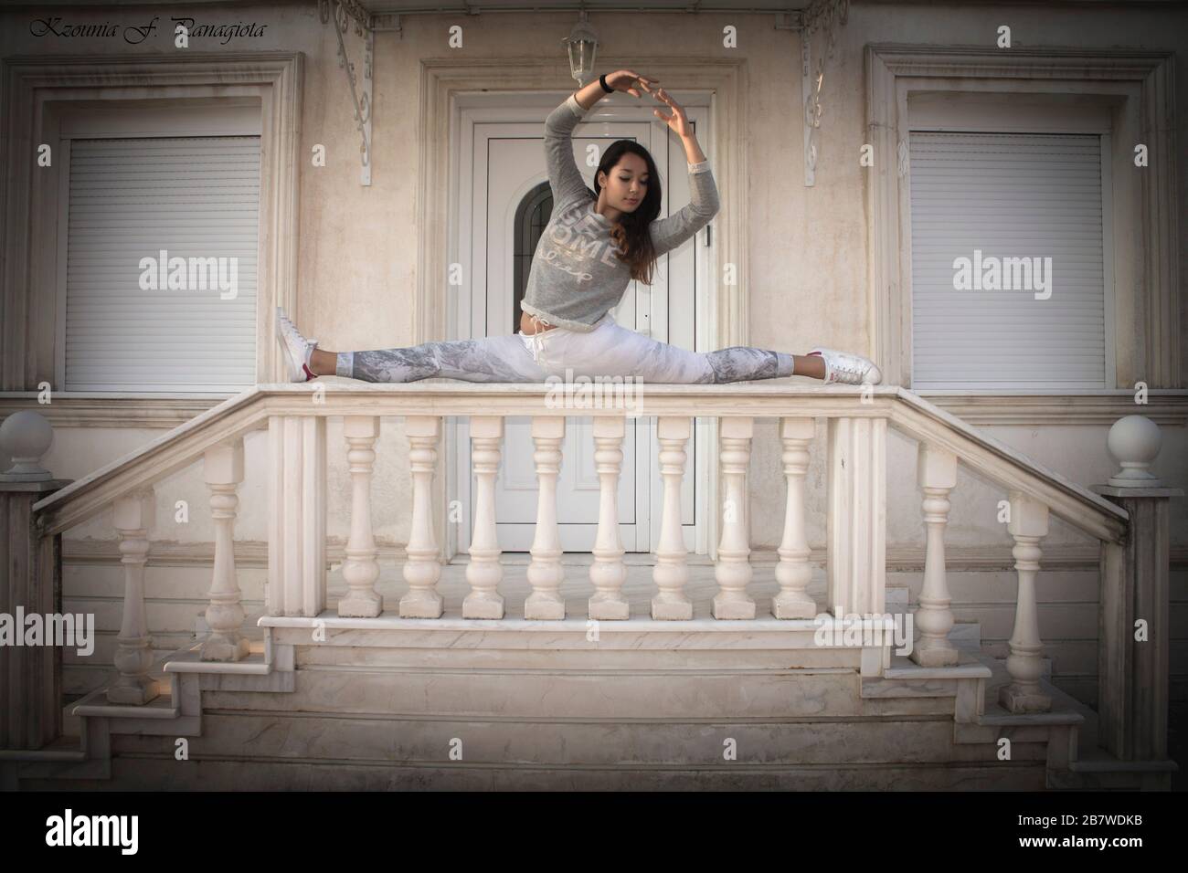 World dance hi-res stock photography and images - Alamy