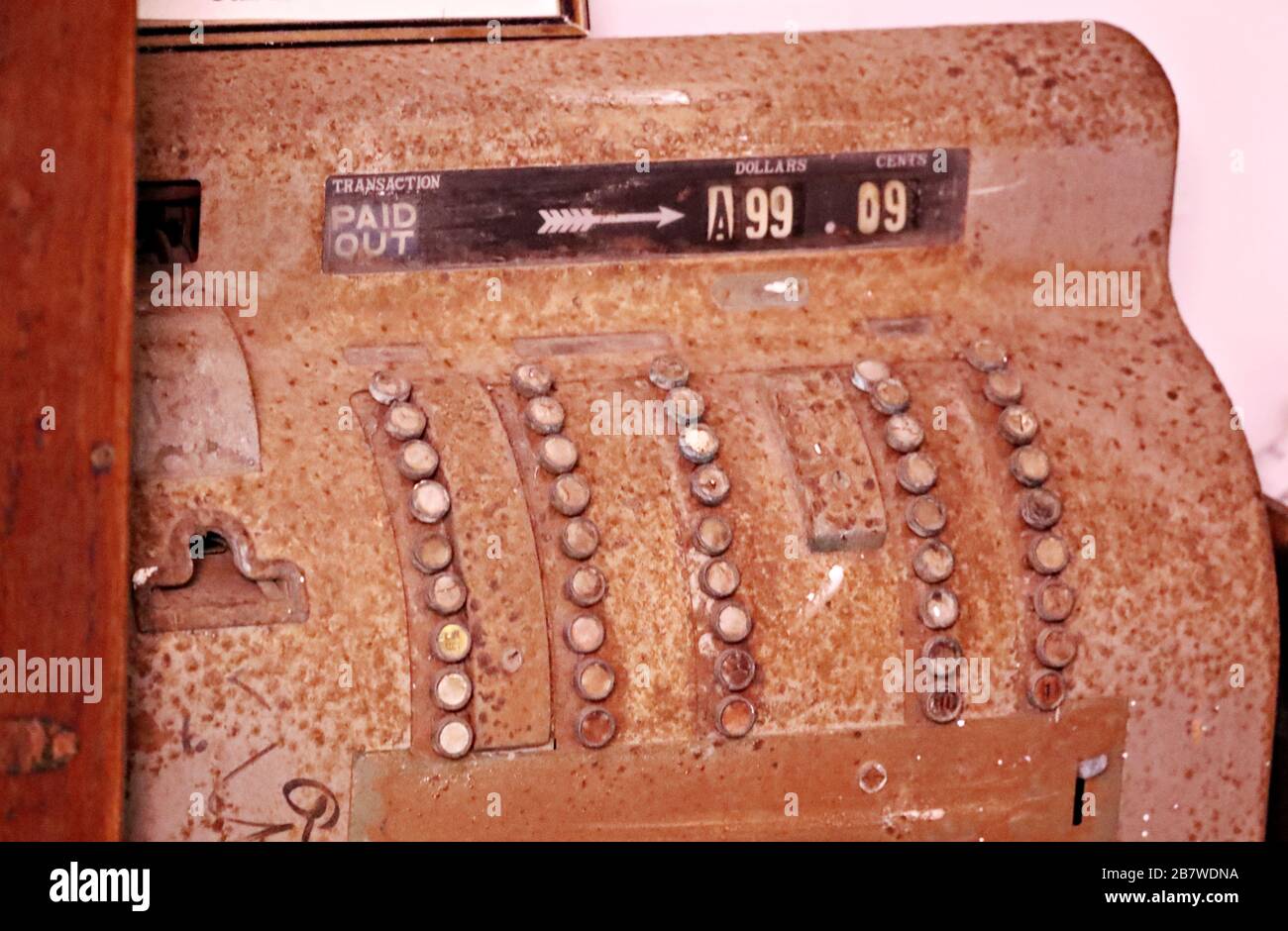 Rusty cash register Stock Photo - Alamy