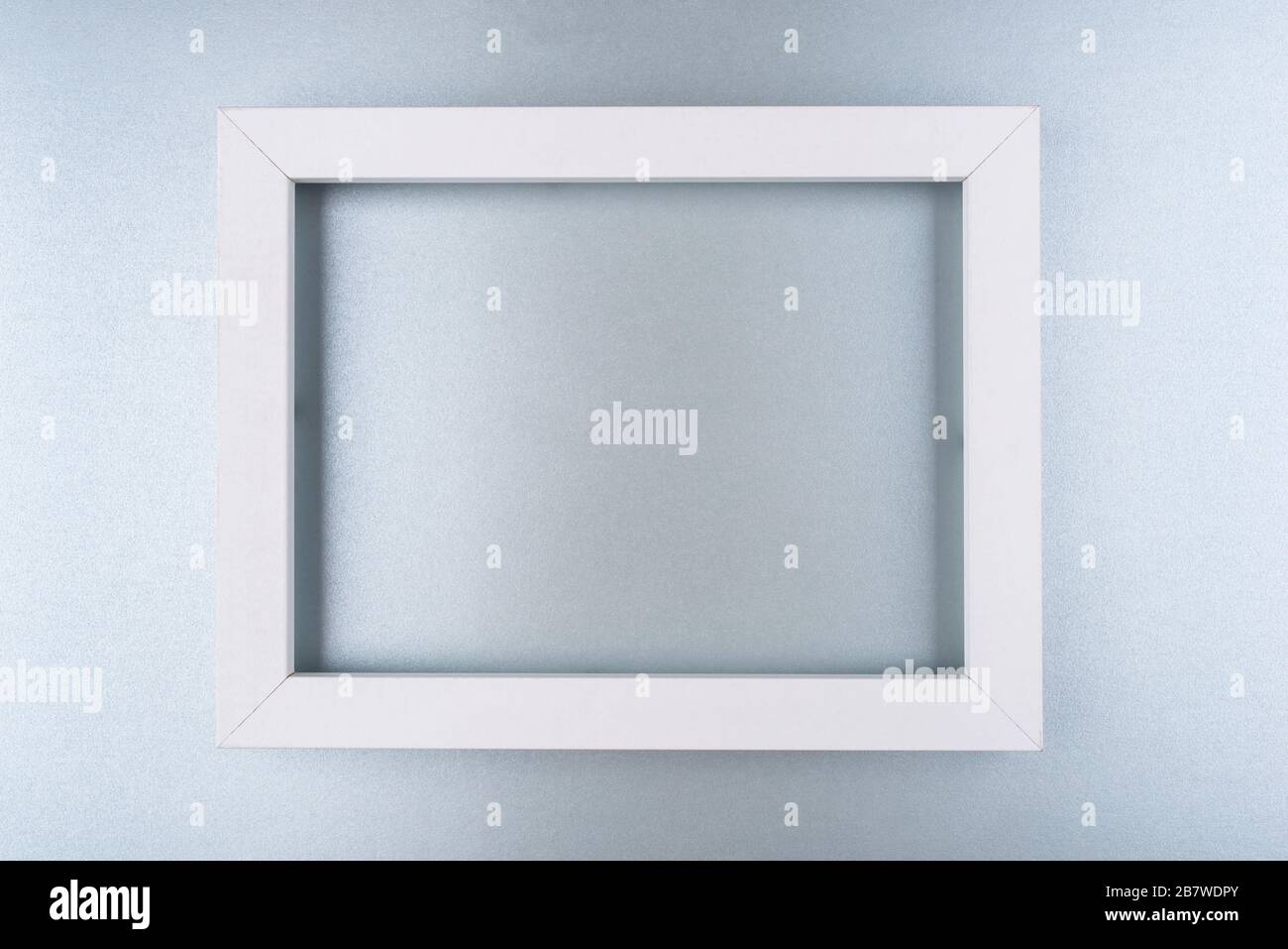 Silver foil texture hi-res stock photography and images - Alamy