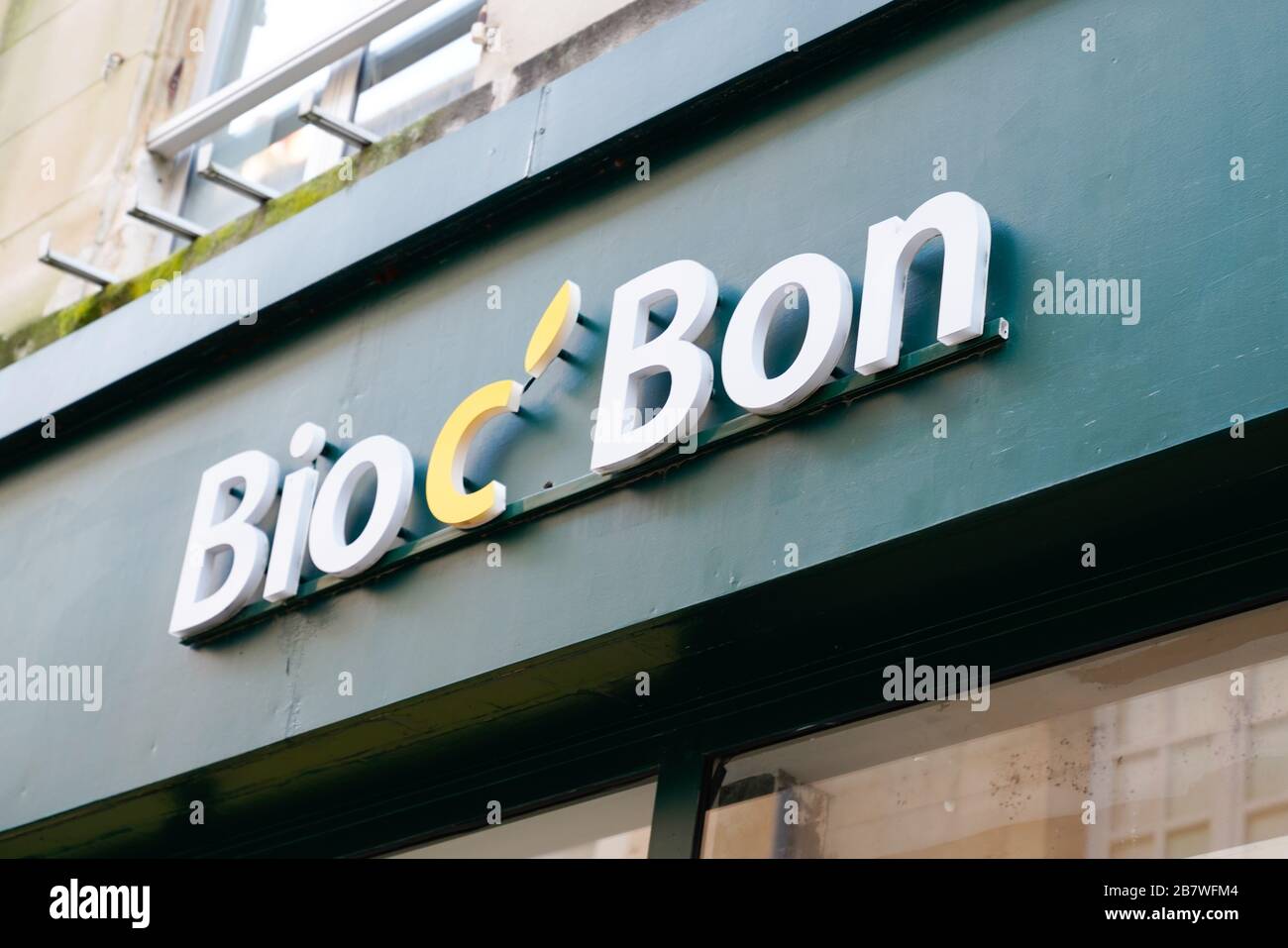 Bio C Bon Logo A Shop Sign Of Bio C Bon,on July 12, 2021 In Cannes,
